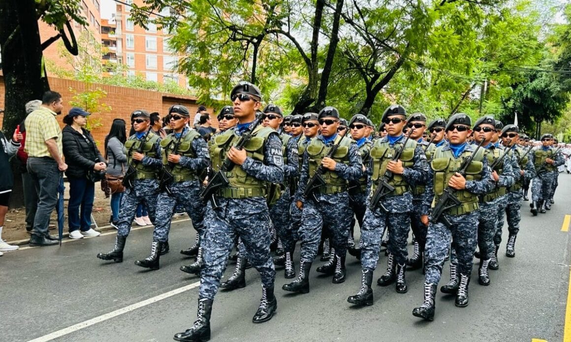 Así fue el desfile militar en conmemoración al Día del Ejército de ...